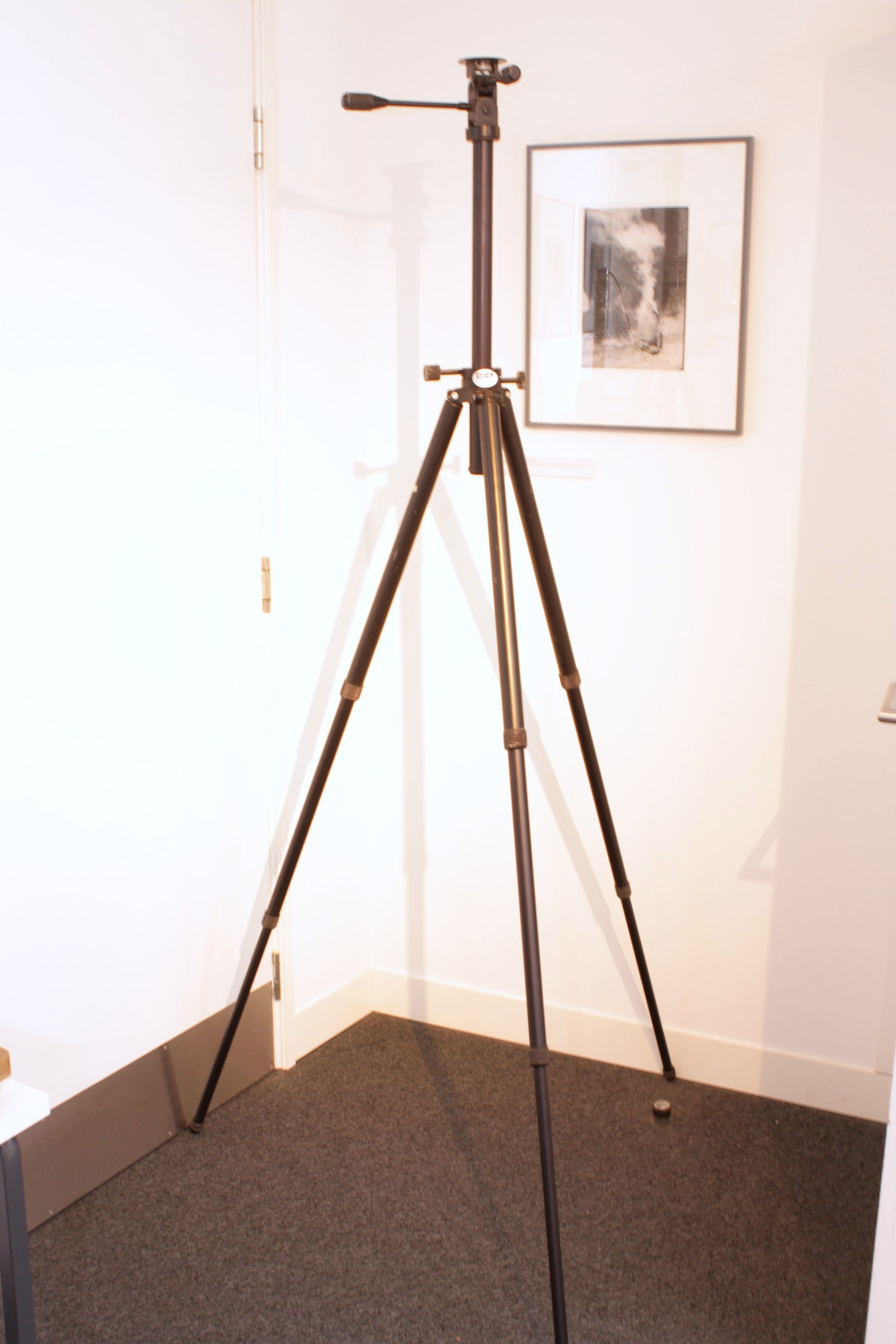Leitz/Leica TILTALL Large 3-Section Tripod (Uniphot Corp) – The Real ...