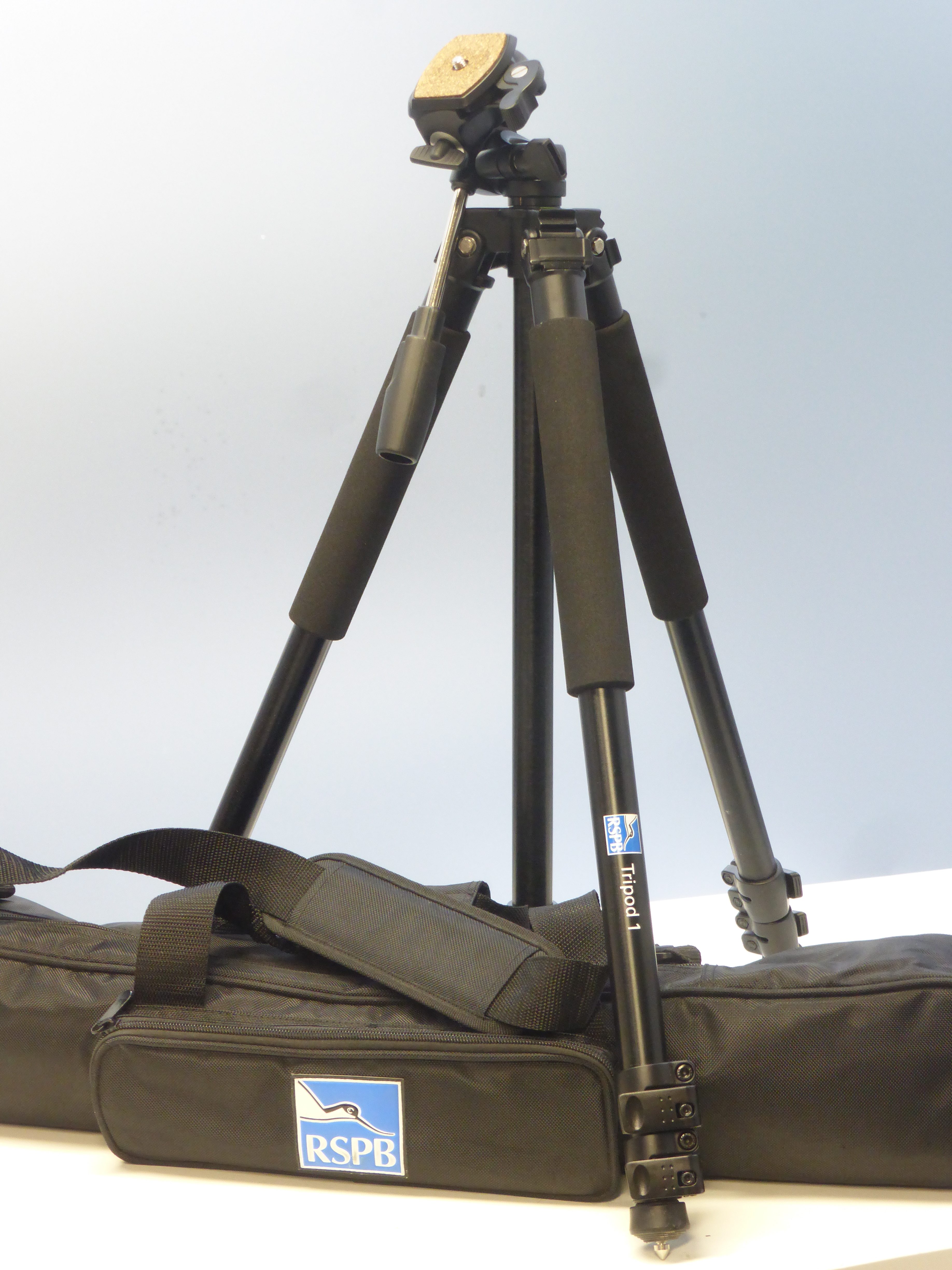 RSPB Tripod 1 Compact Strong 3-Section Tripod + Hide Clamp & Carry Case ...