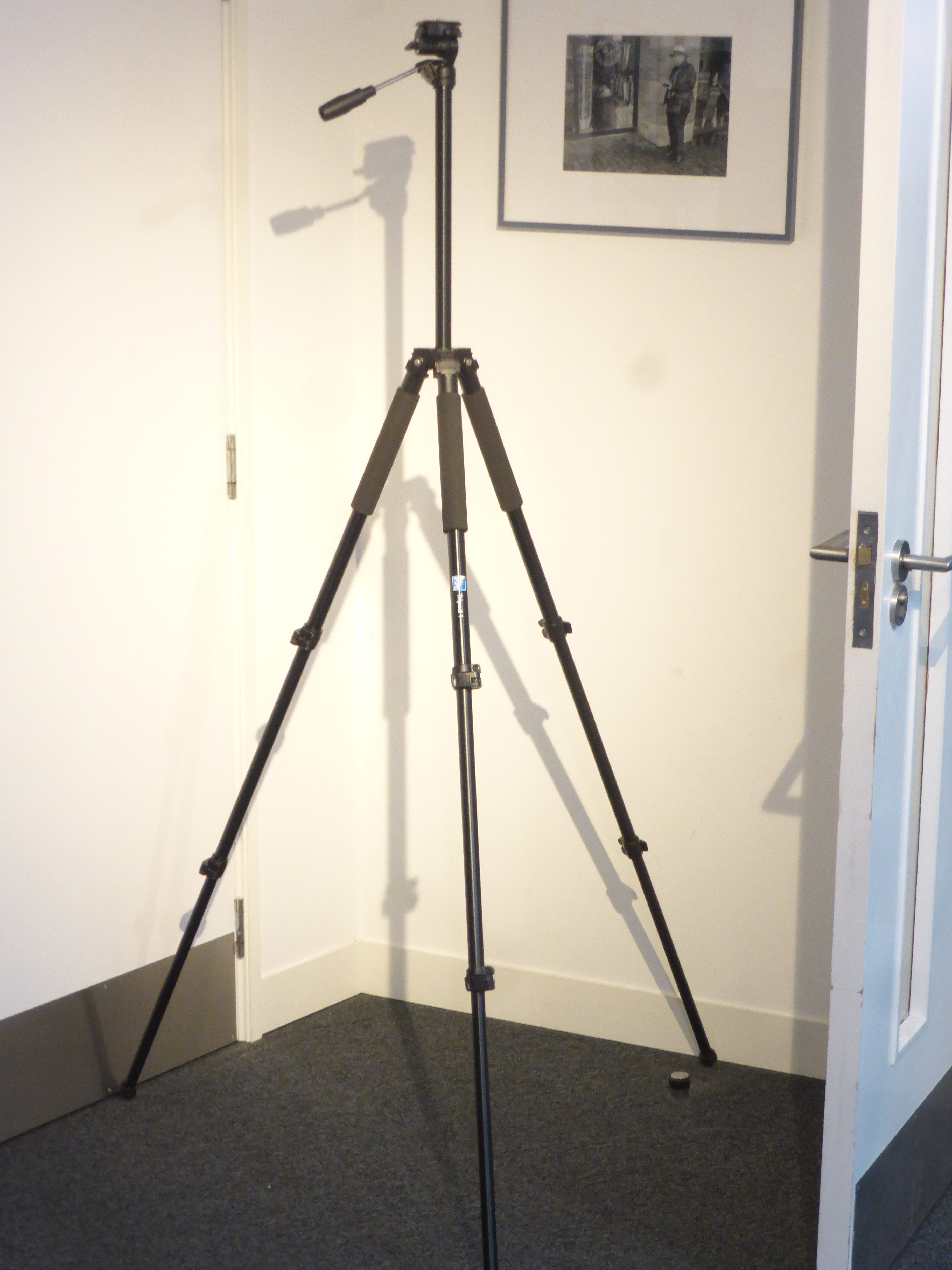 RSPB Tripod 1 Compact Strong 3-Section Tripod + Hide Clamp & Carry Case ...